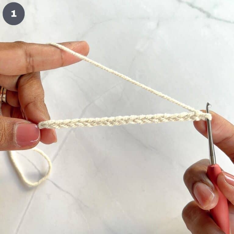 Crochet Bow Pattern (with Tails) | The Pink Craft Box