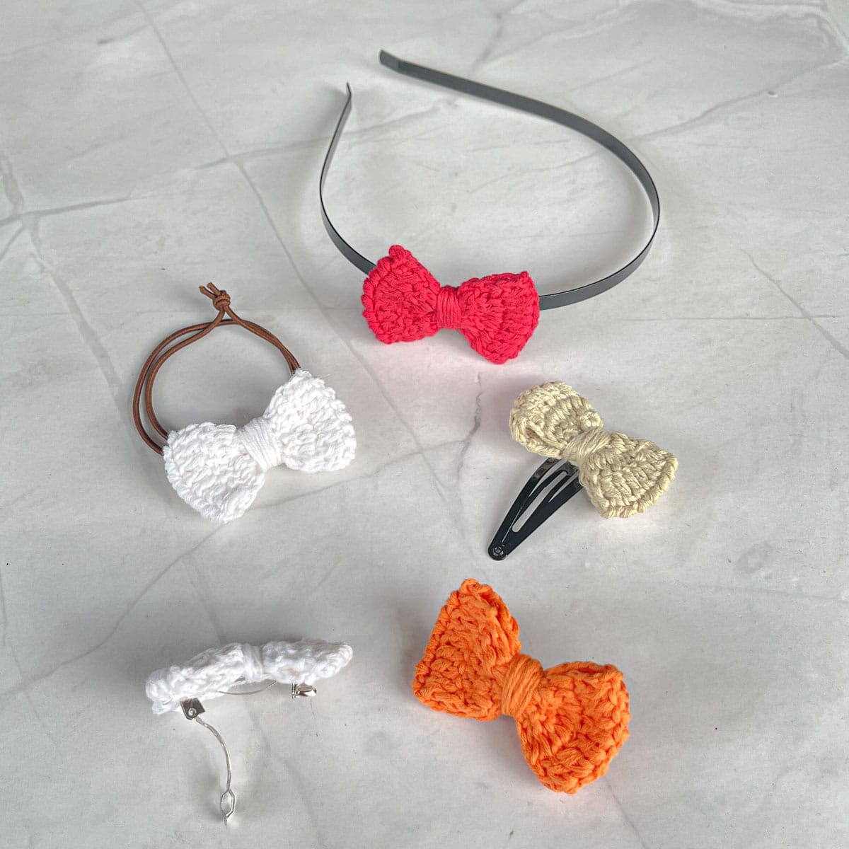 Crochet Hair Bows Pattern (How to Make) | The Pink Craft Box