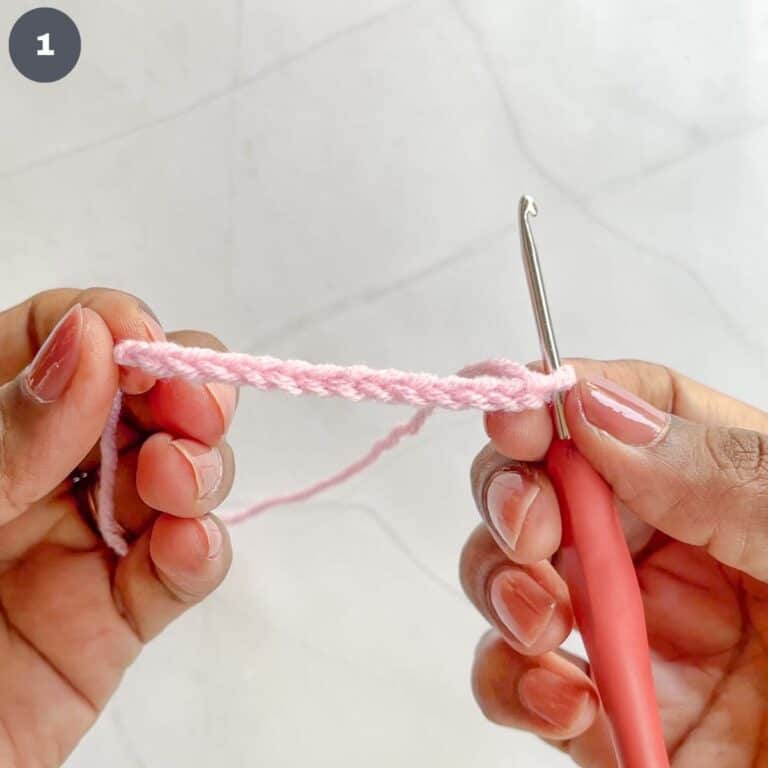 How to Crochet a Bow (for Beginners) | The Pink Craft Box